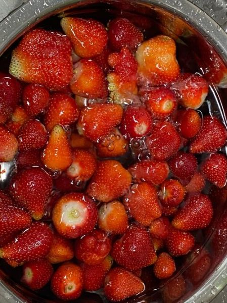 草莓酱为什么突然变稀_草莓酱怎么补救还能吃吗-第3张图片-山城妙识