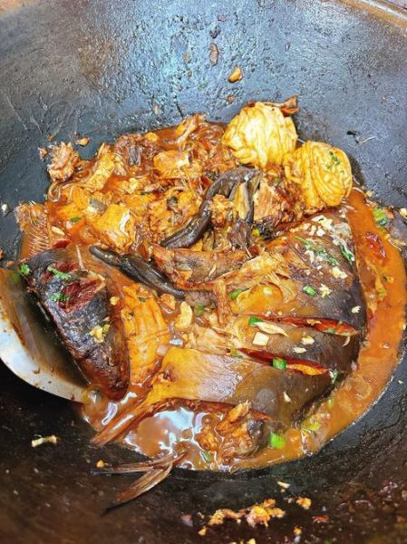 炖鱼怎么做好吃_家常炖鱼做法大全图解-第1张图片-山城妙识