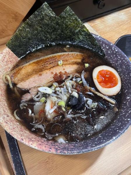 豚骨拉面怎么做_豚骨拉面汤底配方-第1张图片-山城妙识