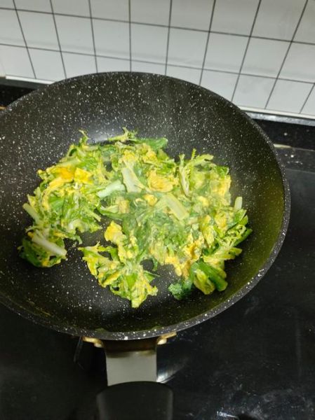 苦菊炒鸡蛋的营养价值_苦菊炒鸡蛋适合减肥吗-第1张图片-山城妙识