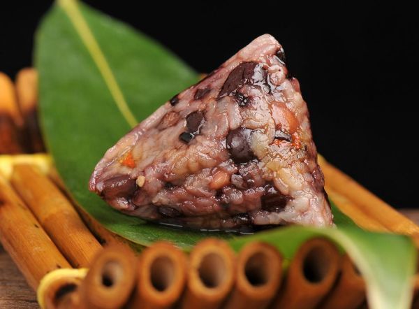 八宝粽是甜的吗_八宝粽口味揭秘-第1张图片-山城妙识