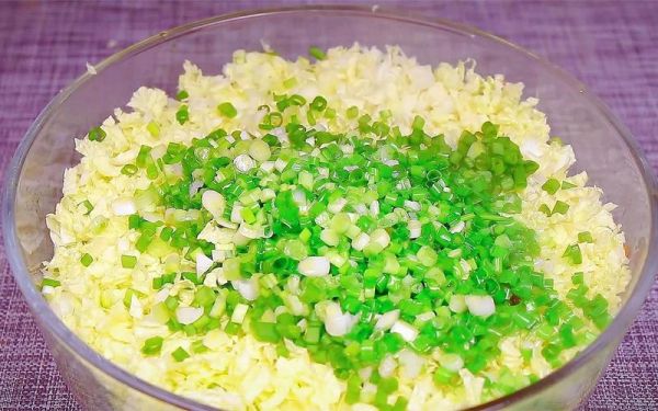 小白菜素馅饺子怎么拌馅_小白菜素馅饺子馅怎么调好吃-第2张图片-山城妙识