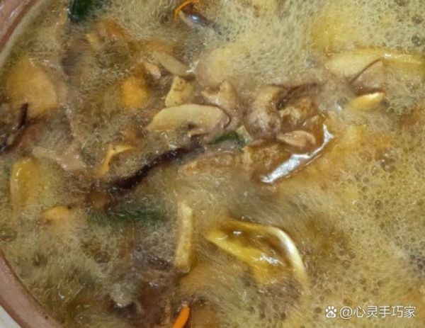 菌子汤哪里污_菌子汤哪里污是什么意思-第1张图片-山城妙识