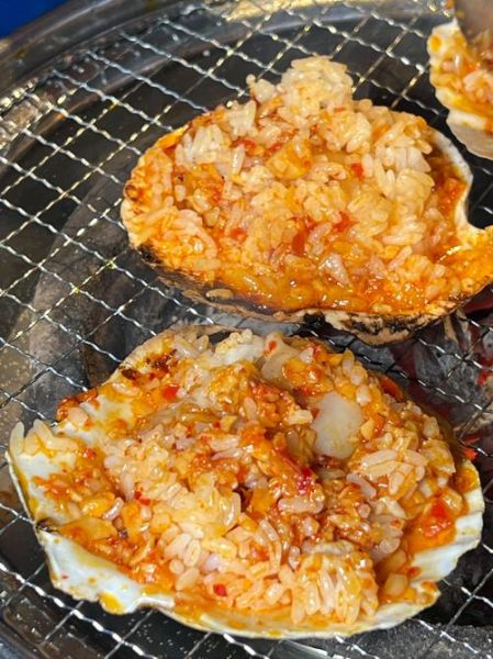 碳烤海鲜怎么烤才入味_碳烤海鲜的做法大全视频-第1张图片-山城妙识