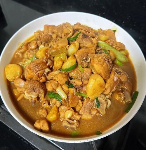 炒鸡肉怎么炒才嫩_家常炒鸡肉视频教程-第2张图片-山城妙识