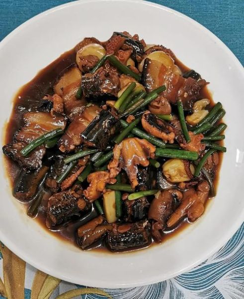 正宗红烧鳝鱼怎么做_鳝鱼去腥技巧-第1张图片-山城妙识