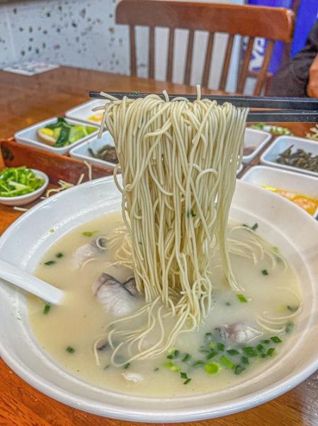 鱼面条怎么做_鱼面条热量高吗-第1张图片-山城妙识