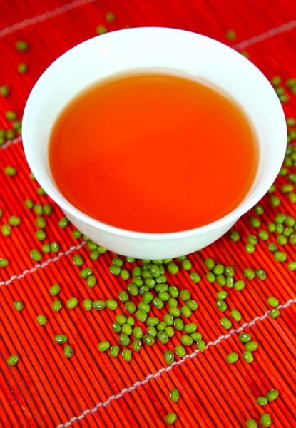 绿豆汤怎么是红色的_能喝吗-第2张图片-山城妙识