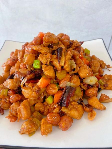 宫保鸡丁的宫保是什么意思_宫保鸡丁宫保由来-第1张图片-山城妙识