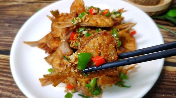 干炸扒皮鱼怎么做好吃_扒皮鱼炸制技巧-第1张图片-山城妙识