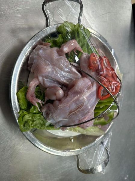 石锅牛蛙怎么做好吃_石锅牛蛙做法步骤详解-第2张图片-山城妙识