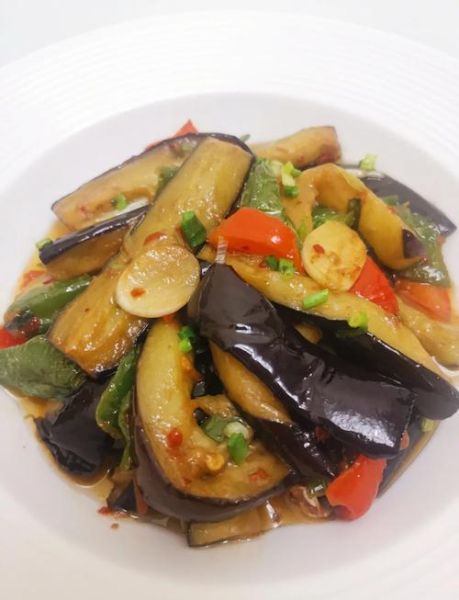 家常茄子怎么做好吃_茄子不吸油又入味的秘诀-第2张图片-山城妙识