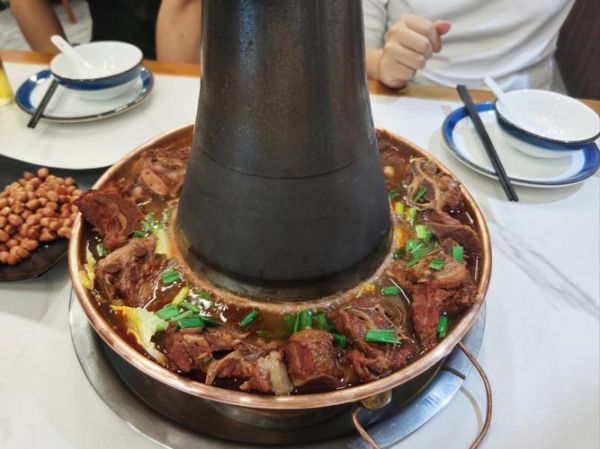 北京羊蝎子火锅怎么做_正宗老北京做法-第1张图片-山城妙识