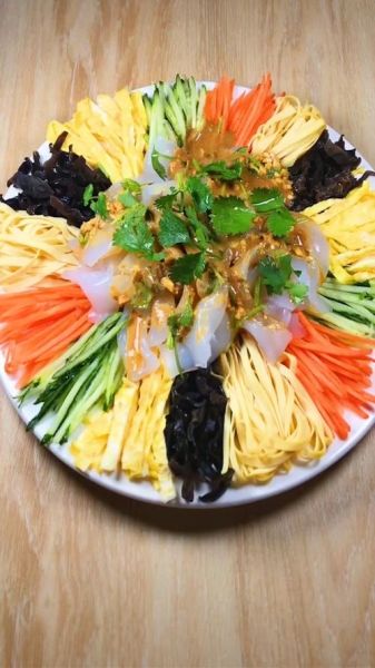 五彩拉皮怎么做好吃_凉拌菜窍门有哪些-第3张图片-山城妙识 五彩拉皮怎么做好吃_凉拌菜窍门有哪些-第3张图片-山城妙识