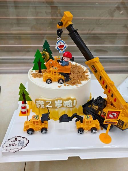 小男孩生日蛋糕图片_如何挑选不翻车-第1张图片-山城妙识