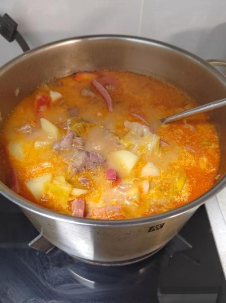 罗宋汤用什么牛肉_罗宋汤配料表详细做法-第1张图片-山城妙识