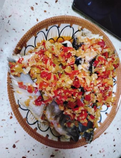 清蒸鱼头要蒸多久_鱼头蒸多久才熟-第2张图片-山城妙识