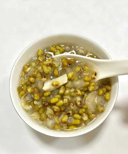 绿豆沙糖水怎么做_绿豆沙糖水怎么煮才绵软-第1张图片-山城妙识