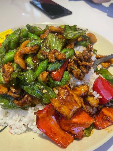 盖饭图片实照怎么拍_盖饭摆盘技巧有哪些-第1张图片-山城妙识