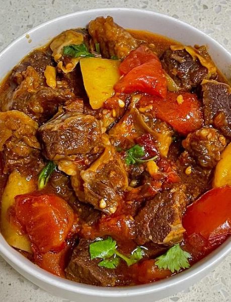 番茄牛腩土豆怎么做_牛腩炖多久才软烂-第1张图片-山城妙识