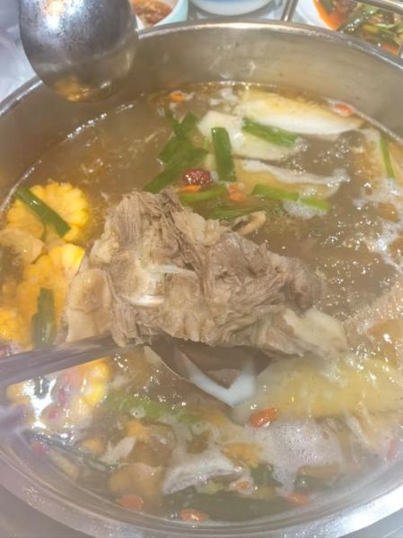 牛骨汤的做法_牛骨汤需要哪些配料-第3张图片-山城妙识