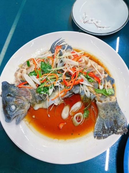 清蒸虹鳟鱼怎么做_清蒸虹鳟鱼蒸几分钟-第1张图片-山城妙识