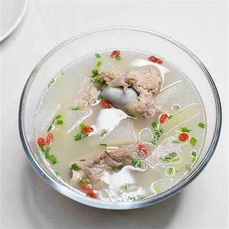 大骨汤怎么熬白_大骨汤变白技巧-第2张图片-山城妙识 大骨汤怎么熬白_大骨汤变白技巧-第2张图片-山城妙识