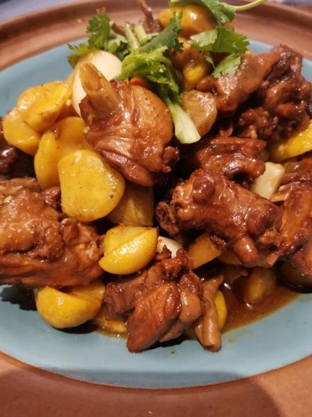 板栗鸡怎么做才好吃_板栗鸡的做法大全-第2张图片-山城妙识