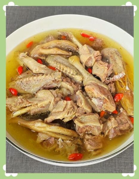 老鸭煲怎么做才好吃_老鸭煲炖多久最入味-第1张图片-山城妙识 老鸭煲怎么做才好吃_老鸭煲炖多久最入味-第1张图片-山城妙识