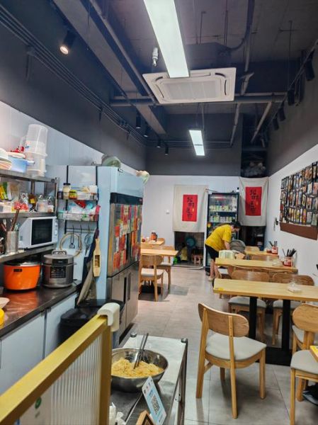 小吃店装修风格图_如何选-第1张图片-山城妙识 小吃店装修风格图_如何选-第1张图片-山城妙识