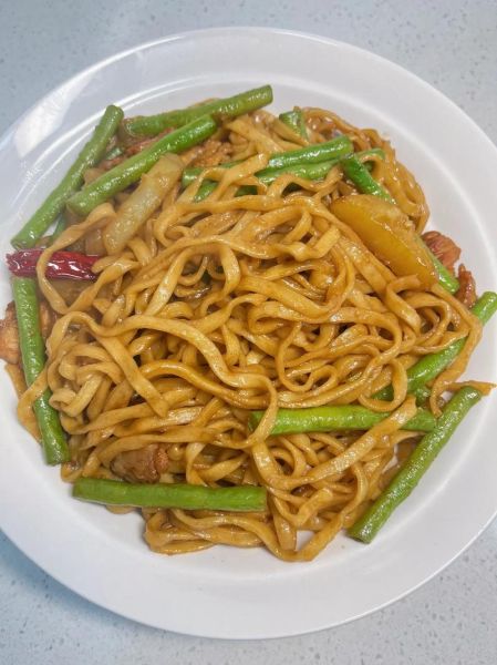 豆角焖面用什么面_手擀面还是鲜面条-第2张图片-山城妙识