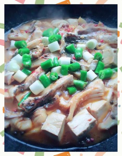 鱼烧豆腐怎么烧好吃_鱼烧豆腐的家常做法-第1张图片-山城妙识