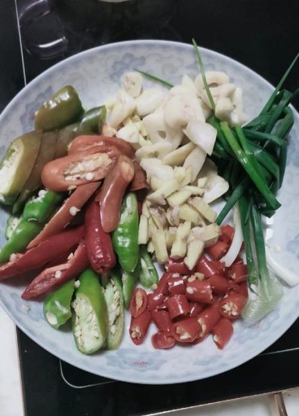 鲑鱼怎么做好吃_鲑鱼家常做法-第1张图片-山城妙识 鲑鱼怎么做好吃_鲑鱼家常做法-第1张图片-山城妙识