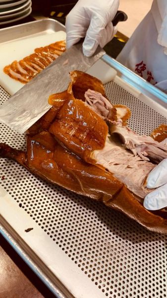 便宜坊烤鸭多少钱_便宜坊和全聚德区别-第1张图片-山城妙识 便宜坊烤鸭多少钱_便宜坊和全聚德区别-第1张图片-山城妙识