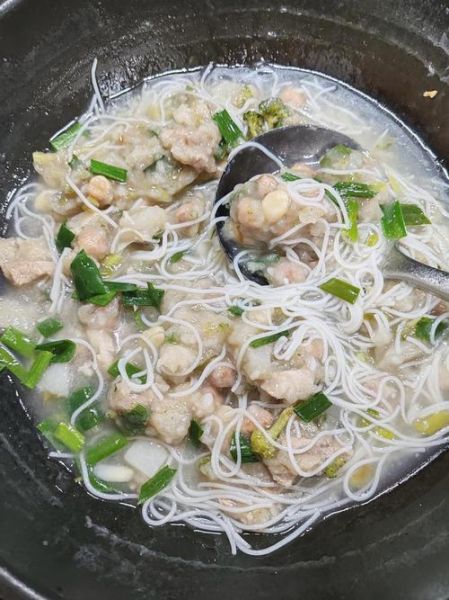 地瓜粉团怎么做_地瓜粉团Q弹秘诀-第1张图片-山城妙识 地瓜粉团怎么做_地瓜粉团Q弹秘诀-第1张图片-山城妙识