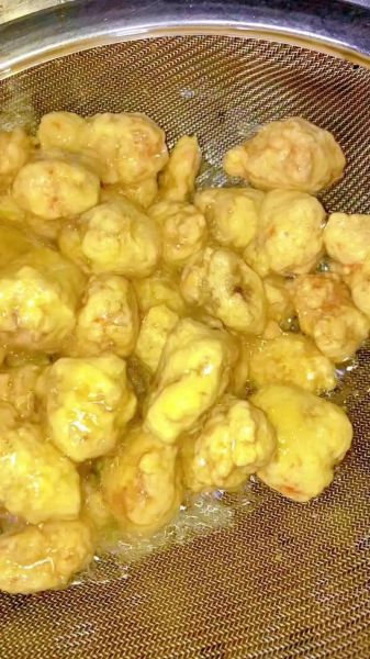 炸排骨怎么做外酥里嫩_炸排骨用什么粉最好-第1张图片-山城妙识