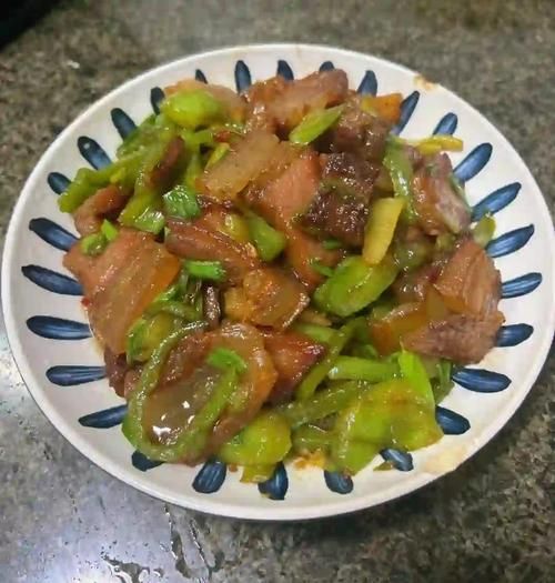 腊肉吃之前要热水煮吗_腊肉怎么处理才干净-第2张图片-山城妙识