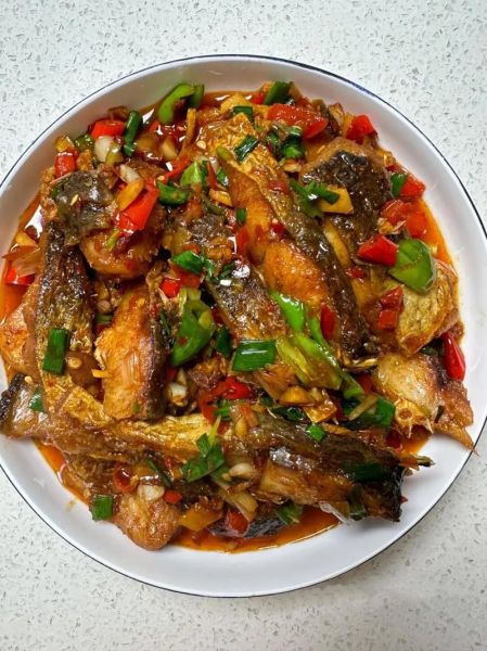 烧鱼块的家常做法_怎么做才入味-第1张图片-山城妙识