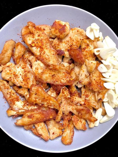 鸡胸肉怎么做好吃又嫩_鸡胸肉的家常做法大全-第3张图片-山城妙识