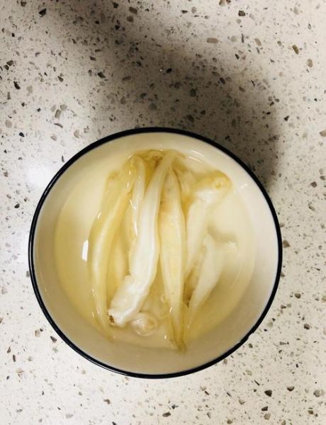 响螺片花胶煲汤的做法_响螺片花胶汤有什么功效-第1张图片-山城妙识