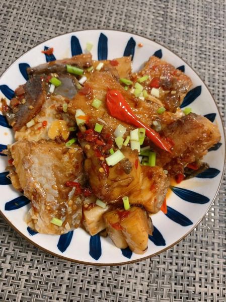 香煎腊鱼怎么做_香煎腊鱼的家常做法-第1张图片-山城妙识