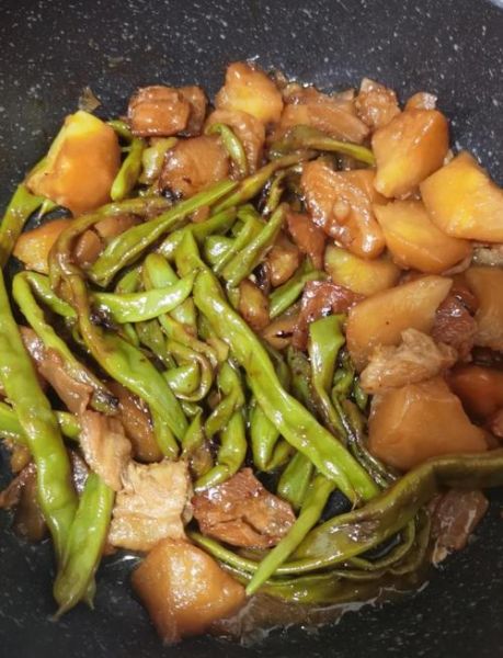 豆角炖肉炖土豆怎么做_豆角炖肉炖土豆的家常做法-第2张图片-山城妙识