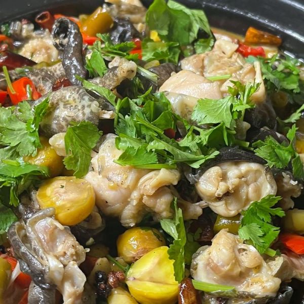 剥皮牛蛙怎么处理_剥皮牛蛙怎么做好吃-第1张图片-山城妙识