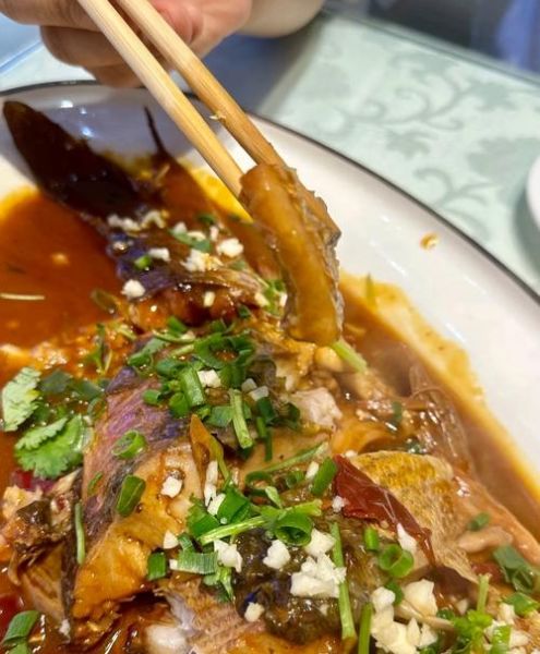 东北炖鱼的家常做法_怎么做才入味-第1张图片-山城妙识