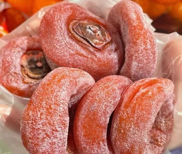 家庭自制柿饼最简单方法_柿饼晒多久才能吃-第1张图片-山城妙识