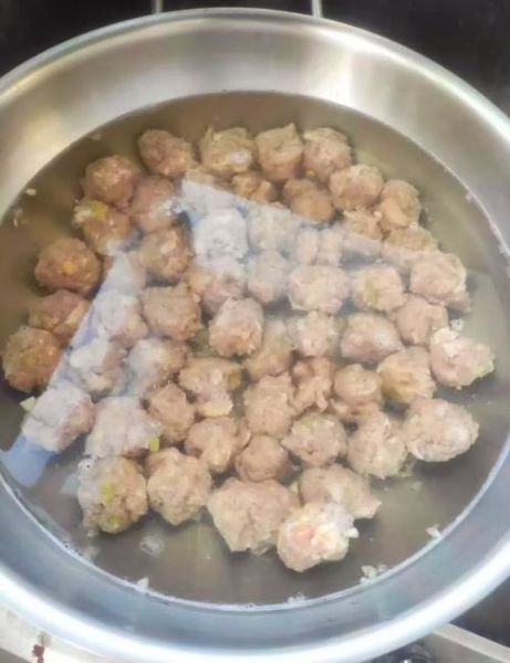 冬瓜羊肉丸子怎么调馅_冬瓜羊肉丸子馅怎么调才嫩-第3张图片-山城妙识 冬瓜羊肉丸子怎么调馅_冬瓜羊肉丸子馅怎么调才嫩-第3张图片-山城妙识