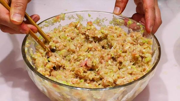 大白菜素馅饺子怎么调馅好吃_大白菜素馅饺子做法窍门-第1张图片-山城妙识