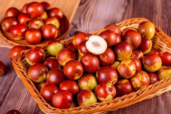 冬天吃什么水果好_冬天吃什么水果不上火-第1张图片-山城妙识