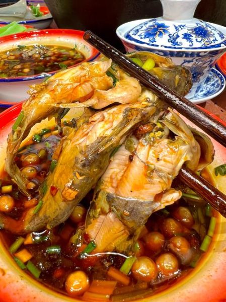 红烧黄辣丁鱼怎么做_家常红烧黄辣丁鱼做法大全-第2张图片-山城妙识