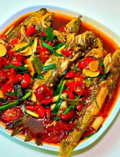 红烧黄辣丁鱼怎么做_家常红烧黄辣丁鱼做法大全-第3张图片-山城妙识